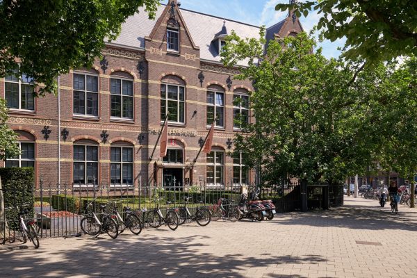Sidney Schutte opens restaurant The Gym at The College Hotel